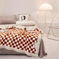 China All-Season Checkerboard Pattern Blanket Warm and Fashionable Addition to Your Home for sale