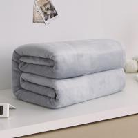 China Simple Style Coral Fleece Blanket Solid Flannel Pet Blanket Polyester Throw Blanket for sale