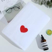 China Soft and Thick White Bath Towel made of Pure Cotton with Customized Embroidery Design for sale