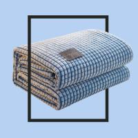 China Soft and Comfortable Milk Fleece Blanket for Child Single Bed or Air Conditioning for sale