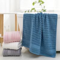China Custom Private Label Large Thick 100% Cotton Bath Towel with Embroidered Logo for sale