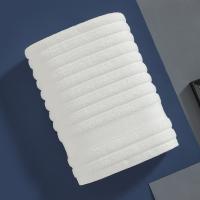 China Custom Private Label Large Thick 100% Cotton Bath Towel with Embroidered Logo for sale