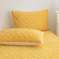 China Non-slip Mattress Cover for Winter Warmth 133x72 Fabric Density Fitted Sheet Sets for sale