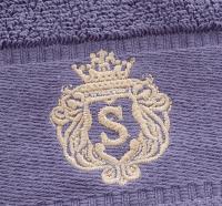 China Striped Jacquard Luxury Towels Made of 100% Cotton for Soft and Absorbent Performance for sale