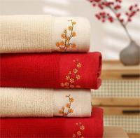 China 100% Pure Cotton Direct Embroidered Soft Absorbent Home Towels Ideal for All Age Group for sale