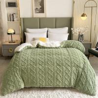 China Warm Chunky Thickened Winter Velvet Sherpa Quilt Weight Blanket for sale