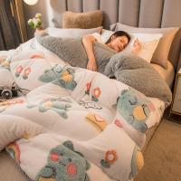 China Customized Color Soft Chemical Fiber Quilt for Thickened Warm Lamb Fleece Bedding Set for sale