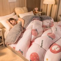 China Customized Color Soft Chemical Fiber Quilt for Thickened Warm Lamb Fleece Bedding Set for sale
