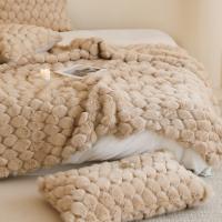 China Thickened Warm Cover Blanket Albacore Fur Blanket End Soft Plush for All-Season 1.3kg for sale