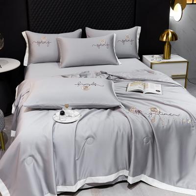 China Light Summer Quilt Set Of 4-piece Sheet Luxury Bedding Set With Cold Advantage 2.5-3 kg for sale