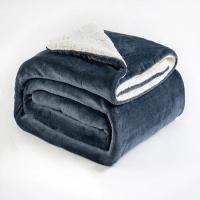 China Soft Knitted 130*110cm Reversible Polyester Blanket Microplush Custom Color Plush Throw for sale