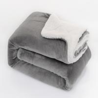 China Soft Knitted 130*110cm Reversible Polyester Blanket Microplush Custom Color Plush Throw for sale