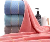 China Highly Absorbent 32S Cotton Towel with Gold Edge and Solid Color Cut Pile Pattern for sale