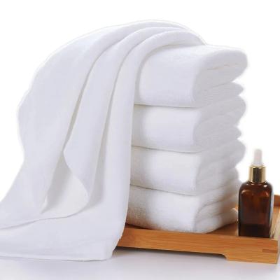 China Customer Logo 600 GSM 100% Cotton Square Towel for Quick Drying and Soft Touch for sale