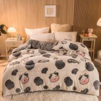 China Customized Logo Bedspread Quilt Velvet Embroidery Warm Thick Quilt Winter Quilt Plush Ready for sale