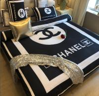 China Christmas Gift Luxury Super Soft 100% Polyester 4 Piece Bedding Set Geometric Pattern for sale