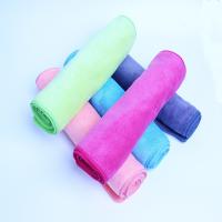 China Custom Logo Microfiber Sports Towel for Quick-Drying and Absorbent Outdoor Activities for sale