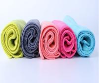 China Custom Logo Microfiber Sports Towel for Quick-Drying and Absorbent Outdoor Activities for sale