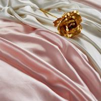 China Experience the and Comfort with Our 100% Pure Silk Bedding Sets Duvet Cover Bed Sheet for sale