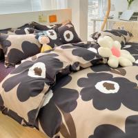 China Fashionable Attractive Style Duvet Bedding Set with Anti Dust Mite Fabric Density 173*118 for sale