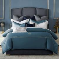 China Custom Cotton Hotel Bedding Set with Percale European Style and Luxury Embroidery Logo for sale