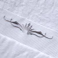 China Hotel and Household Pure Cotton Towels with Custom Logo in White Color Scheme for sale