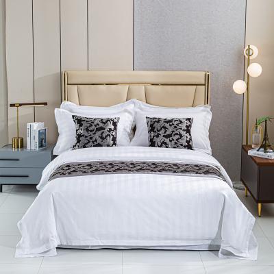 China Wedding Four-piece Kit All-Season Luxury Hotel Bedding with Easy Care and Best Prices for sale