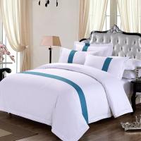China Random Designs Quilts Comfortable Sleep Hotel Bedding Set with 40 Count Cotton Fabric for sale