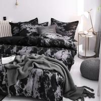 China Personalized Comfort and Style Custom Logo King Bedding Set for Modern Fashion Designers for sale