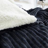 China Customized Size Velvet Bedding Set 4pcs Thick Flannel Fleece Duvet Cover for Winter for sale