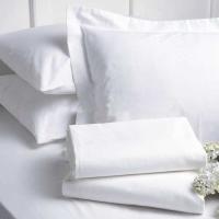 China Air-Permeable King Size Hotel Bedding Set in White for a Luxurious Sleep Experience for sale