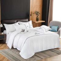 China Luxury 5 Star Hilton Bedding Set Linen in 400TC Solid Pattern with Custom Duvet Cover for sale
