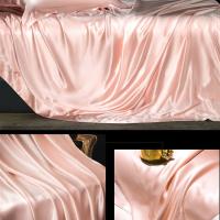 China Comforter Sets Bedding Made By 6A Grade 100% Mulberry Silk with 128x70 Fabric Density for sale