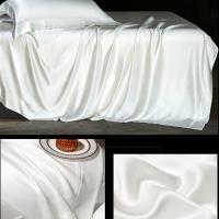 China Comforter Sets Bedding Made By 6A Grade 100% Mulberry Silk with 128x70 Fabric Density for sale