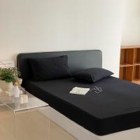 China 1.2m 4 feet King-Size Bedding Set in Solid Black Washed Cotton with Matching Curtains for sale