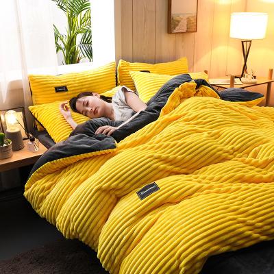China Autumn and Winter Thickened Bedding Set Coral Velvet Quilt Cover Set with Pure Color for sale