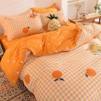 China Polyester Bedding Set in Customized Color with Flat Sheet Duvet Cover and Pillowcase for sale