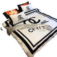 China 4-In-1 White King Size Bedding Set Satin Soft Like Silk Polyester Fabric Density for sale