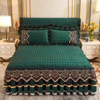 China Hotel Bedding Sets Polyester Fiber Filled Floral Plant Printed Bed Cover Fitted Skirt Sheets 3pcs Bedspread Set for sale