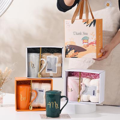 China Gravure Printing High Aesthetic Coral Velvet Towel Water Cups Mugs Wedding Souvenirs for sale