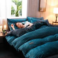 China 128x70 Fabric Density Flannel Velvet Fleece Bedding Set for Queen/King Size in Winter for sale