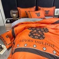 China Cartoon Bear Luxury Violent Bear Bed Sheet Duvet Cover Designer Bedding Set Sustainable for sale