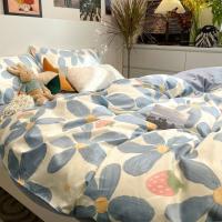 China Simple Fashion Customized Size Floral Bedding Set 2-2.5 kg Weight Plant Floral Design for sale