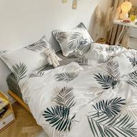 China Simple Fashion Customized Size Floral Bedding Set 2-2.5 kg Weight Plant Floral Design for sale