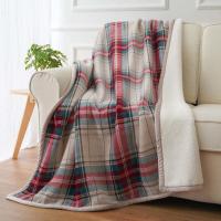 China Christmas Tartan Flannel Blanket Sets Sustainable Plaid Sofa with Custom Advantage for sale