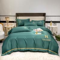 China 120 GSM Luxury Designer Quilt Baby Set Sheets for Sustainable Hotel and Home Comfort for sale