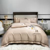 China 120 GSM Luxury Designer Quilt Baby Set Sheets for Sustainable Hotel and Home Comfort for sale
