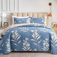 China Experience Ultimate Comfort with this 3 pcs Customizable Luxury Printed Quilted Set for sale