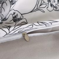 China Duvet Cover Set Polyester Fiber Reactive Printing 3 Pcs Quilt Cover Pillowcase Set Luxury Bed Sheets for sale