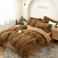 China Handmade Pink Bedding Plush Quilt Set with Super Soft Artificial Velvet and Fluffy Cover for sale